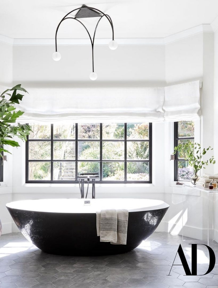 Step Inside Miley Cyrus’s Beautifully Boisterous Los Angeles Home—Which ...